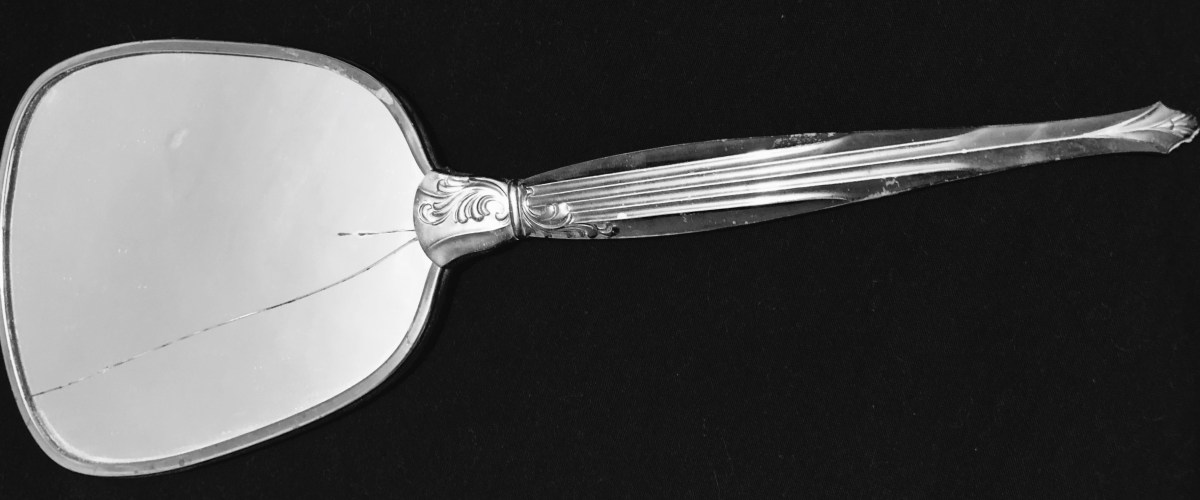 Cracked Mirror – It Happened While Writing